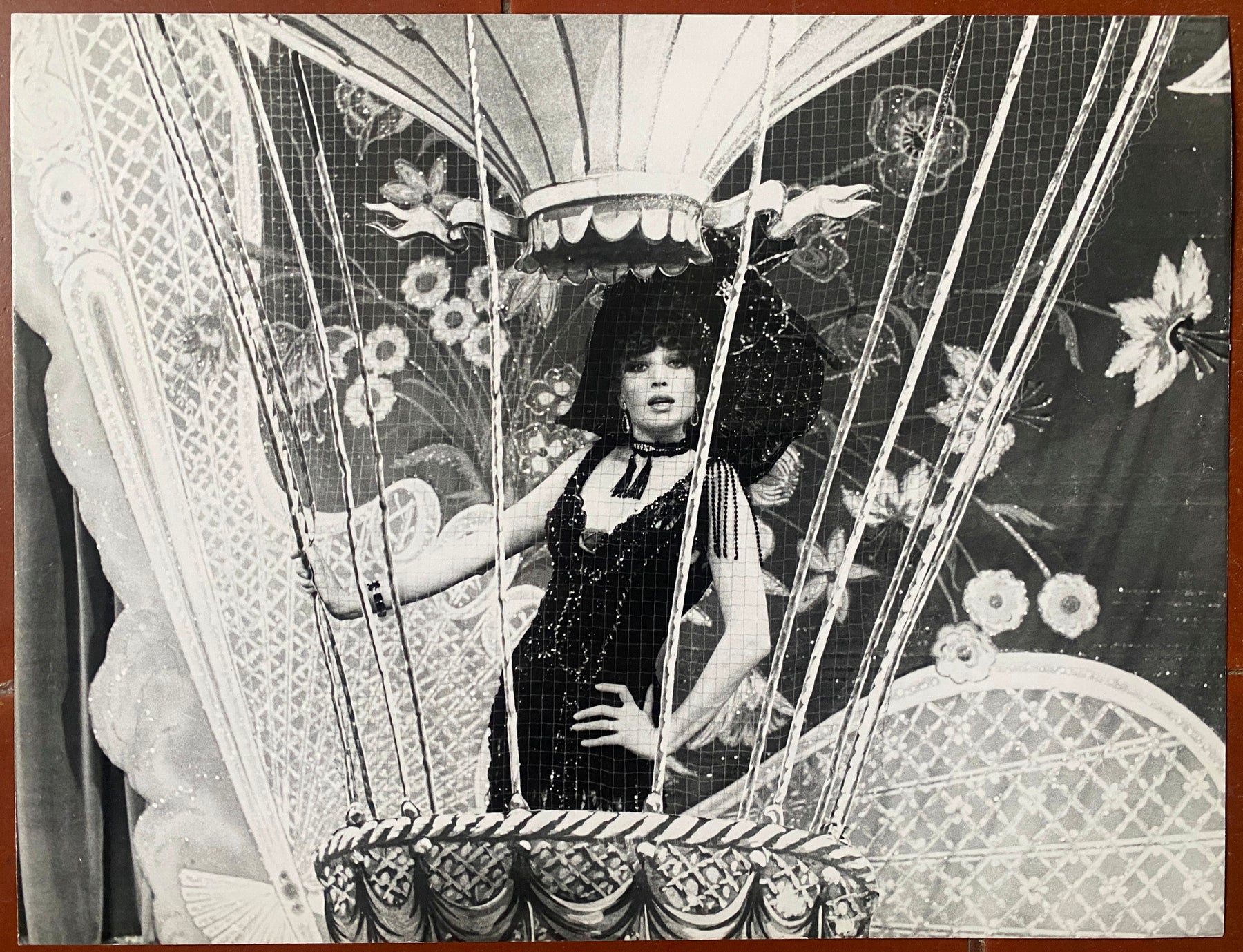 Photo originale NINI TIREBOUCHON Marcello Fondato MONICA VITTI Ballon ...