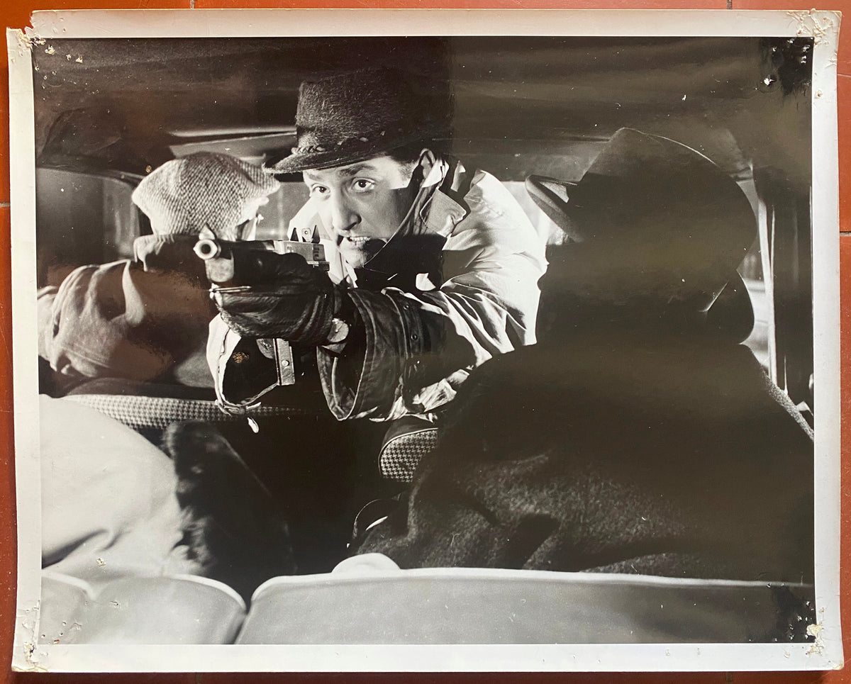 Original photo RED IS PUT Gilles Grangier LINO VENTURA Auto 1957 – CINEAD